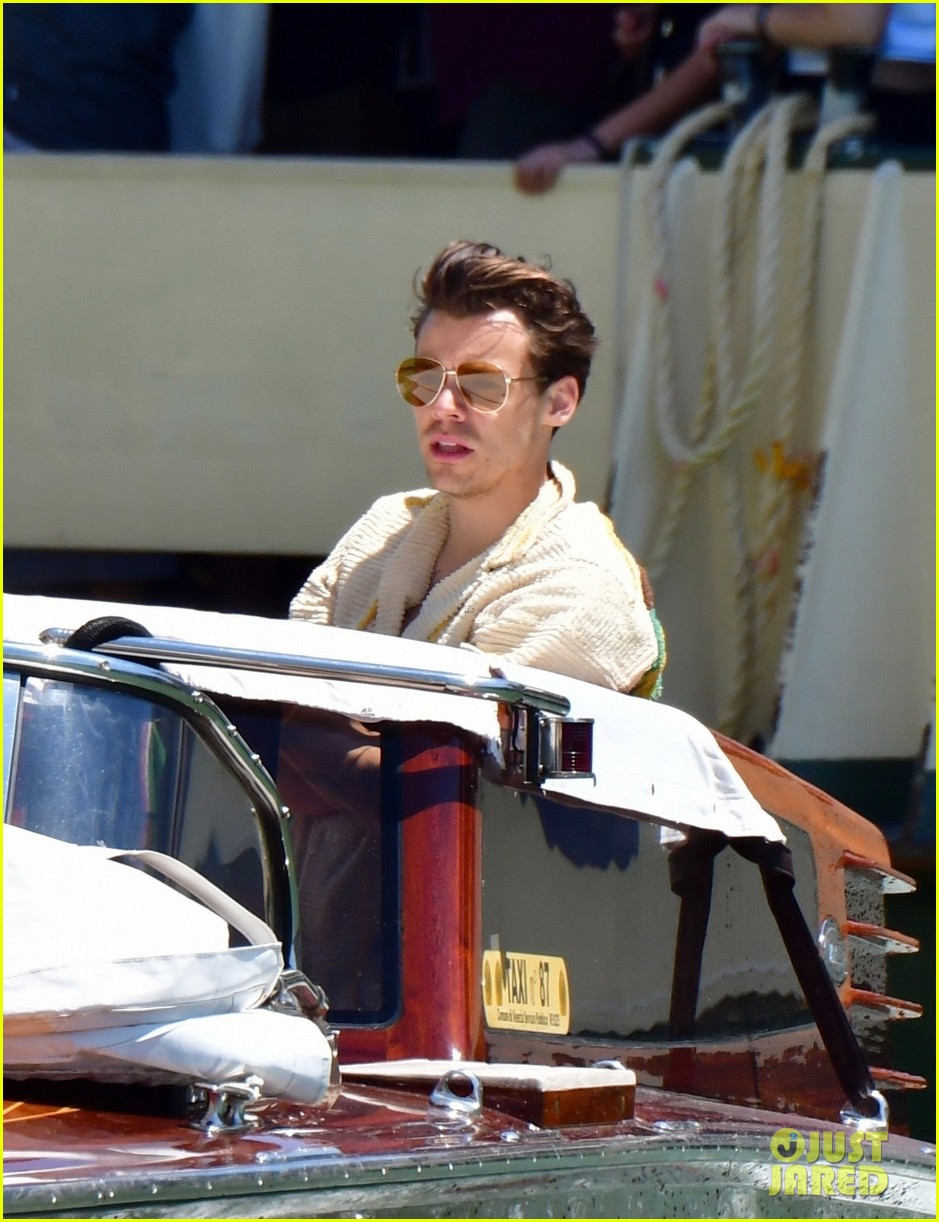 Harry Styles Relaxes on a Water Taxi as He Arrives in Venice : Photo ...