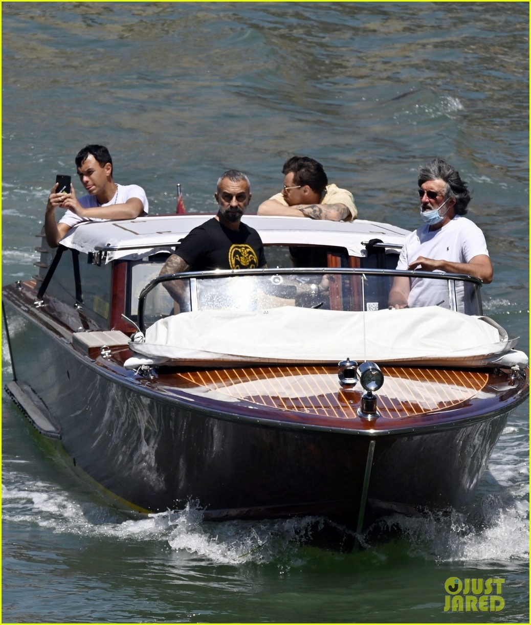 Harry Styles Relaxes on a Water Taxi as He Arrives in Venice : Photo ...