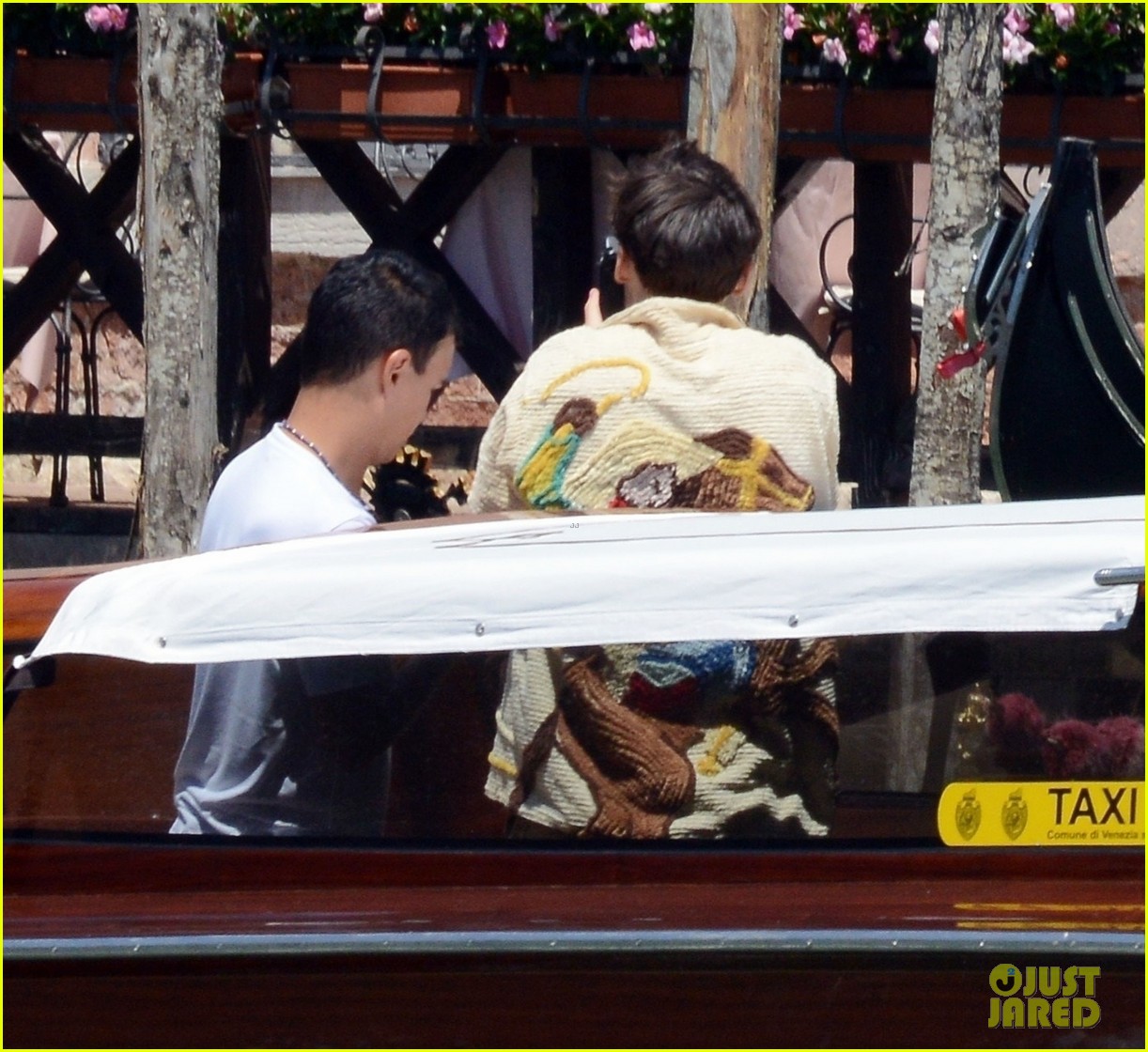 Harry Styles Relaxes on a Water Taxi as He Arrives in Venice : Photo ...