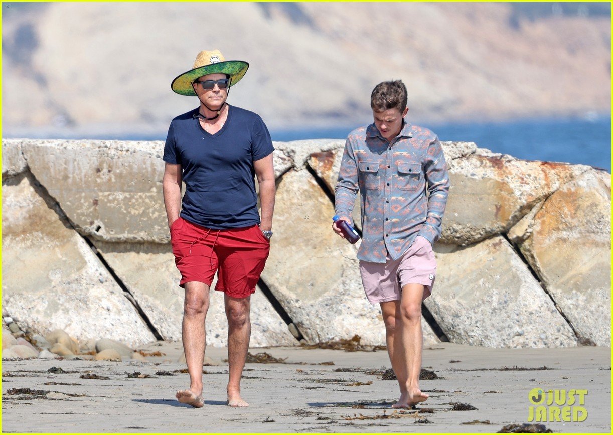 Rob Lowe Walks the Beach with Son John Owen: Photo 4562669 | Rob Lowe ...