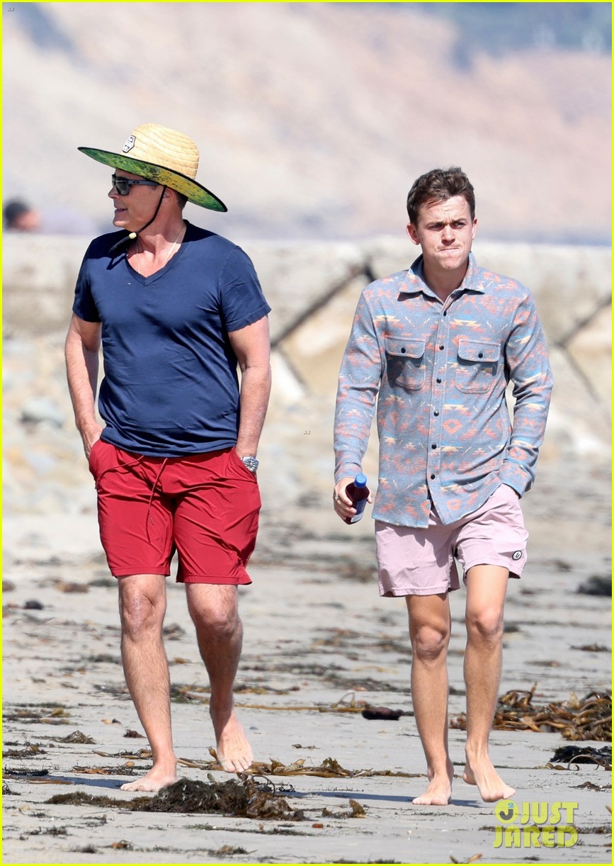 Rob Lowe Walks the Beach with Son John Owen: Photo 4562674 | Rob Lowe ...
