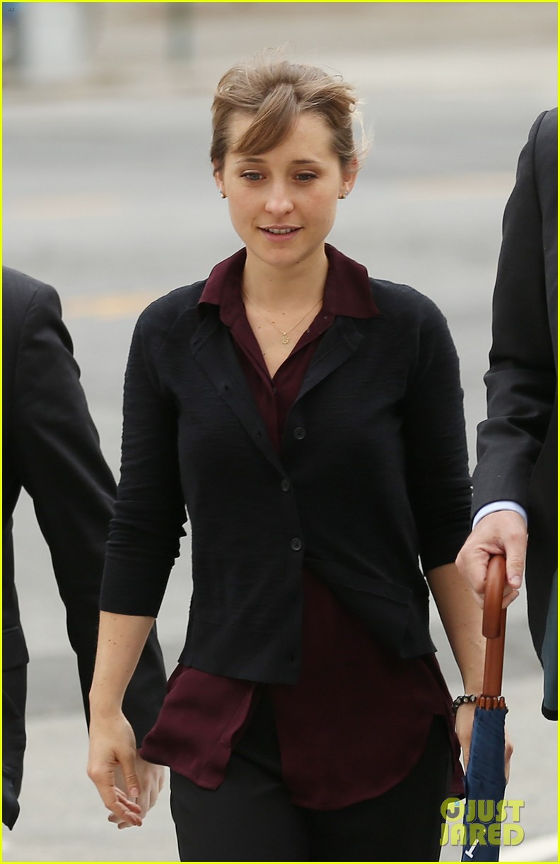 Allison Mack Speaks Out Days Ahead of Sentencing for Role in NXIVM Cult ...