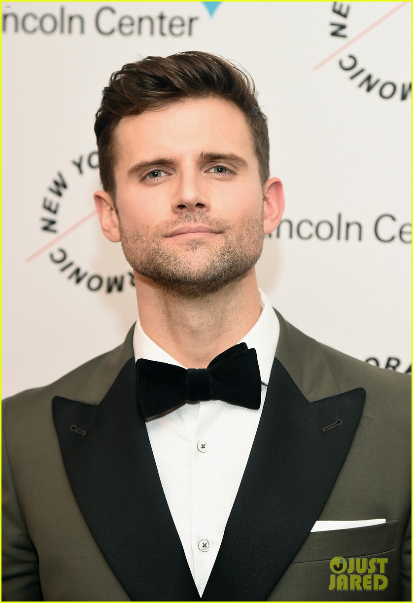 Kyle Dean Massey Drops Out of Broadway's 'Company' to Focus on His ...