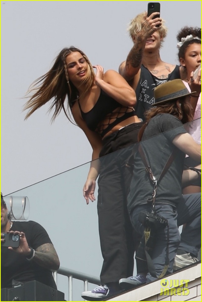 Megan Fox, Kourtney Kardashian, & Addison Rae Attend Machine Gun Kelly ...