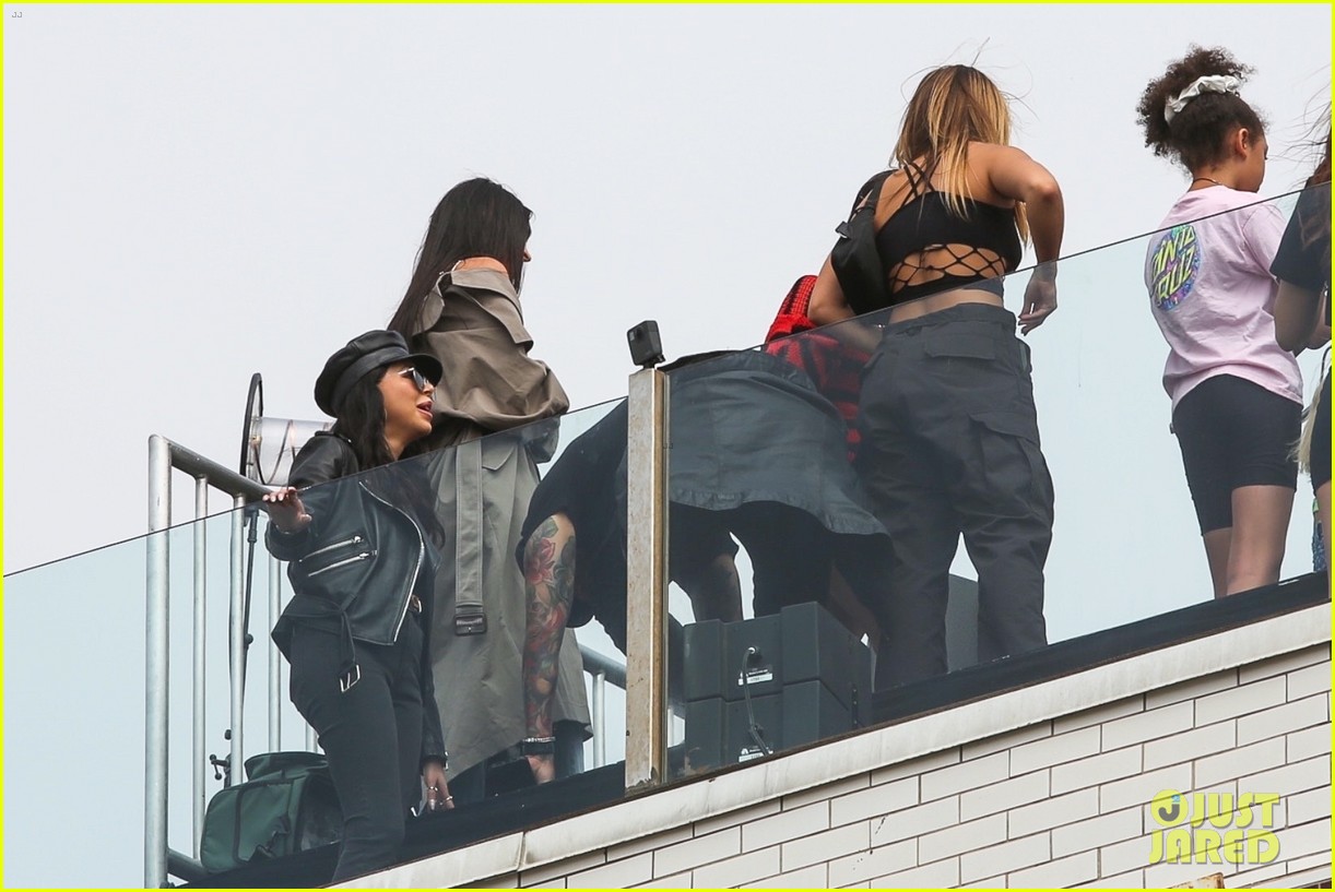 Megan Fox, Kourtney Kardashian, & Addison Rae Attend Machine Gun Kelly ...