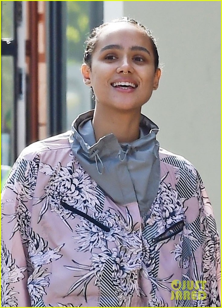 Photo: nathalie emmanuel alex lanipekun walk in london 05 | Photo ...