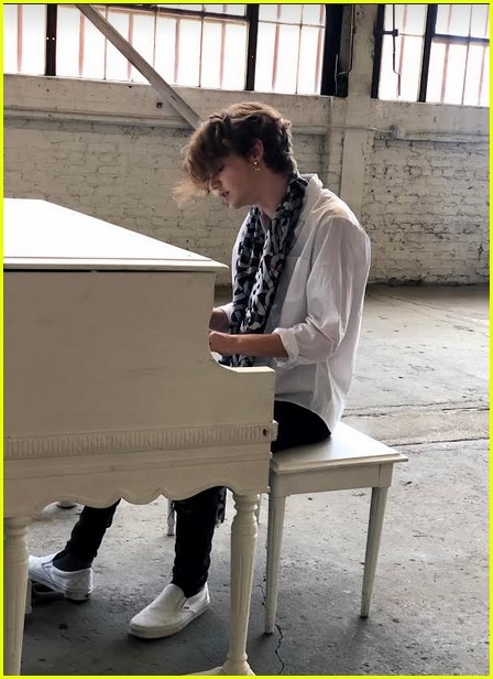 Get To Know '3AM' Star payton With These 10 Fun Facts! (Exclusive ...