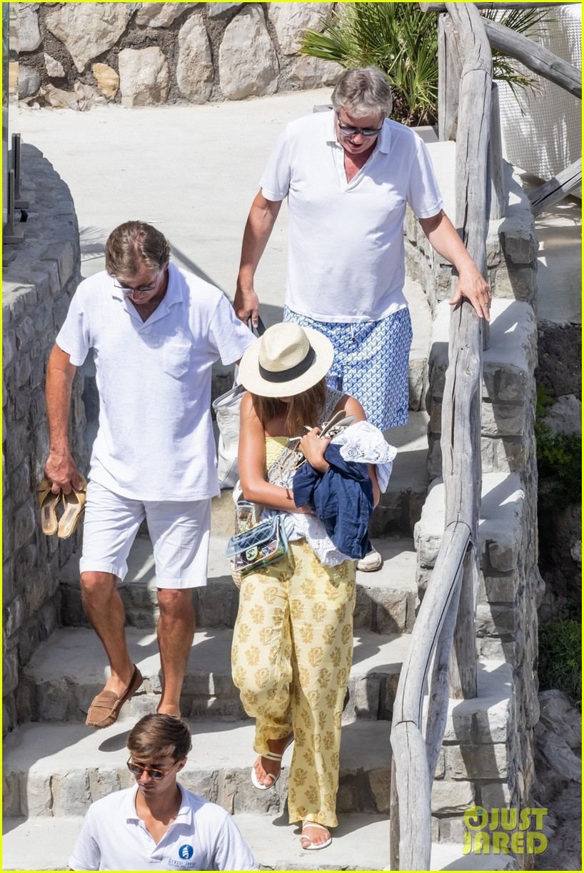 Newly Engaged Taylor Hill Enjoys a Boat Day in Italy with Fiance Daniel ...