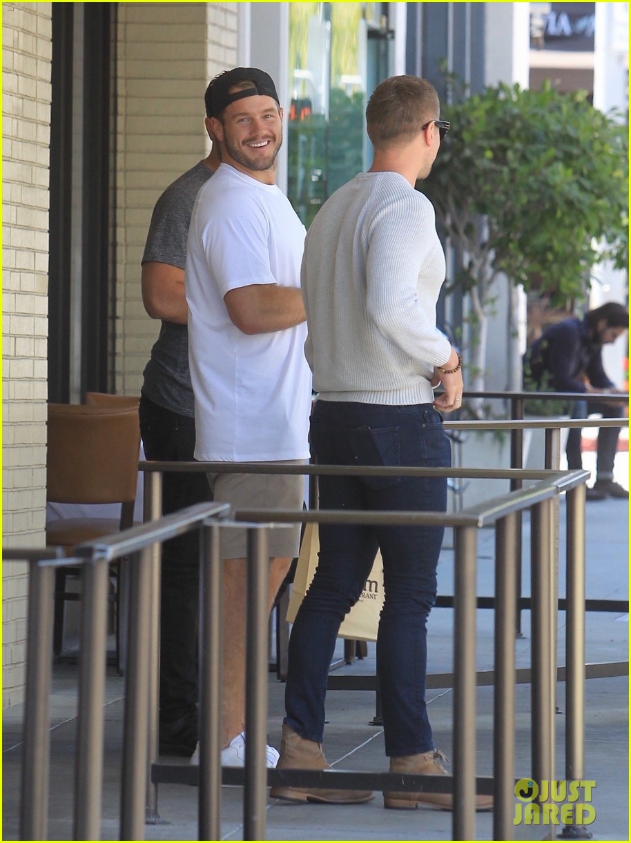 Colton Underwood is All Smiles After Grabbing Lunch with Friends: Photo ...