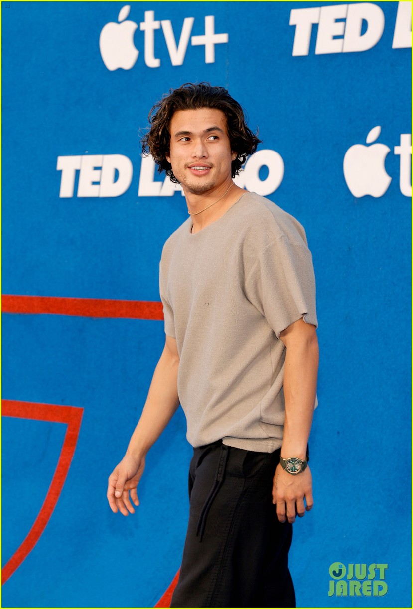 Sophia Bush & Kesha Hit the Blue Carpet at 'Ted Lasso' Season Two ...