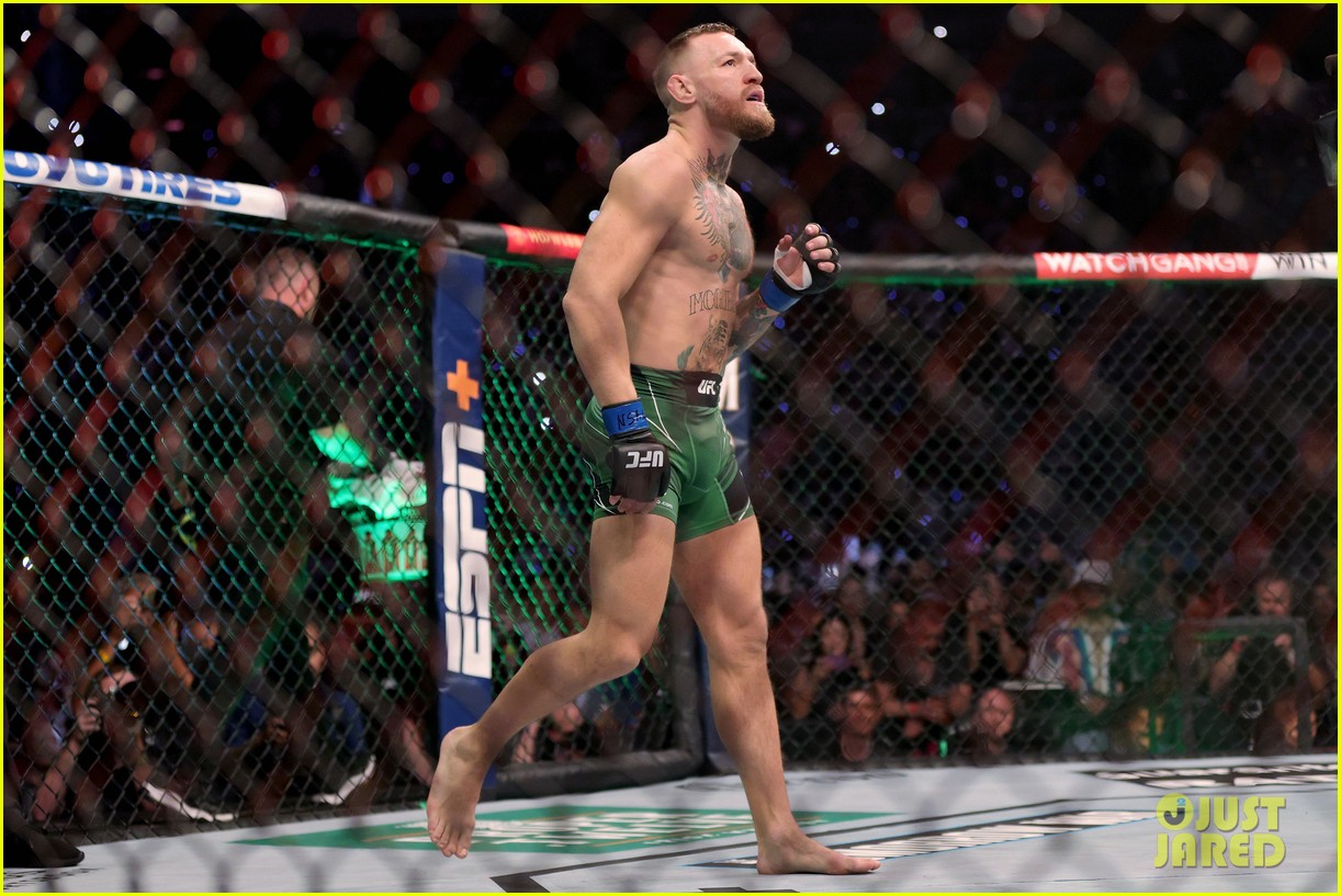 Conor McGregor Suffers Gruesome Ankle Injury During UFC 264 Fight ...