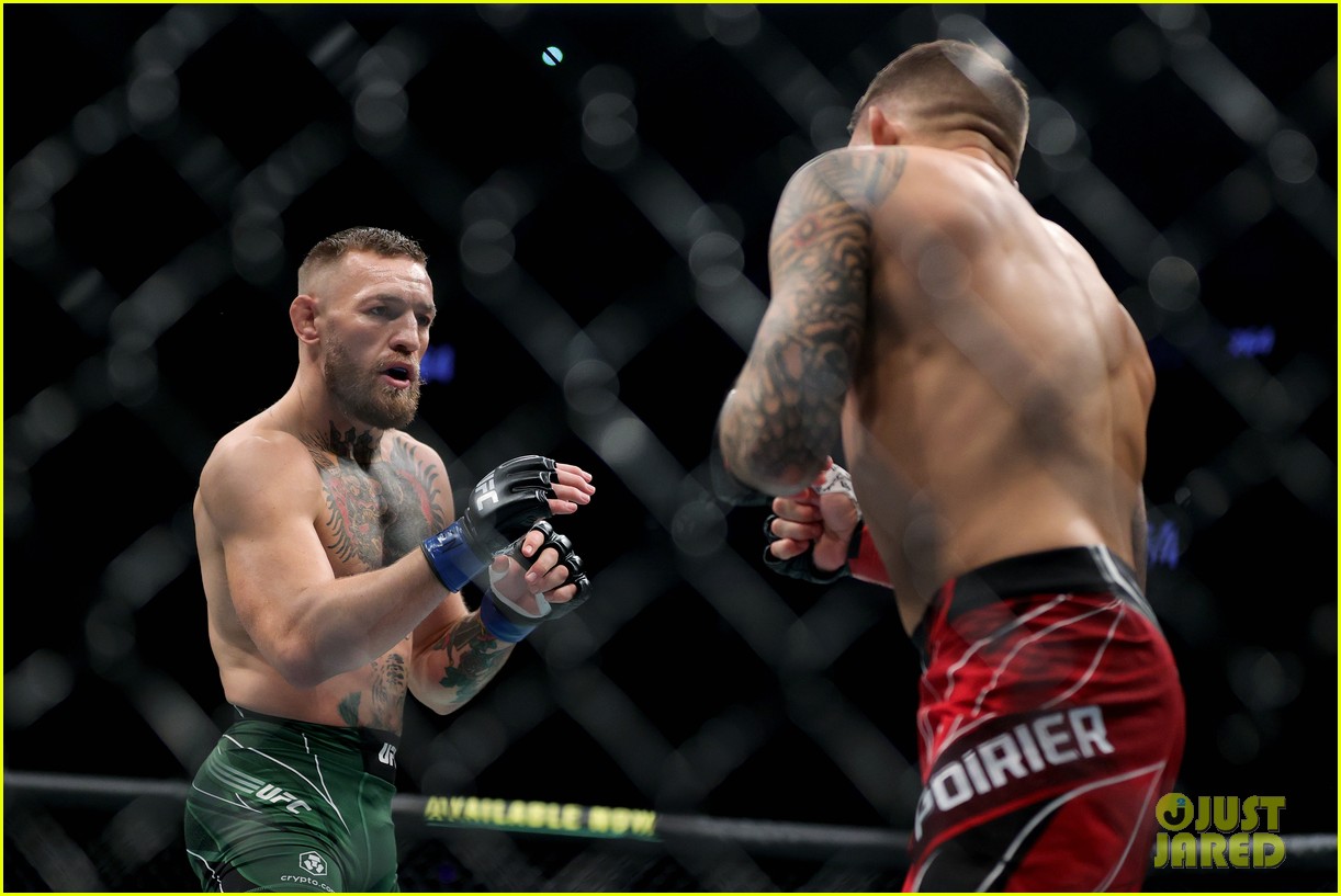 Conor McGregor Suffers Gruesome Ankle Injury During UFC 264 Fight ...