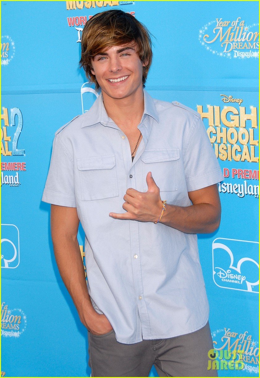 Zac Efron Makes Some Big Changes to His Career, New Representation ...