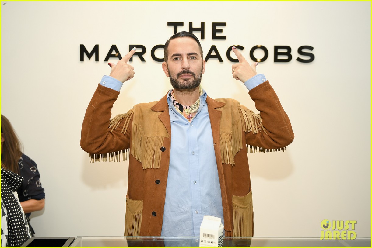 Marc Jacobs Documents Facelift While Recovering in Oxygen Chamber ...