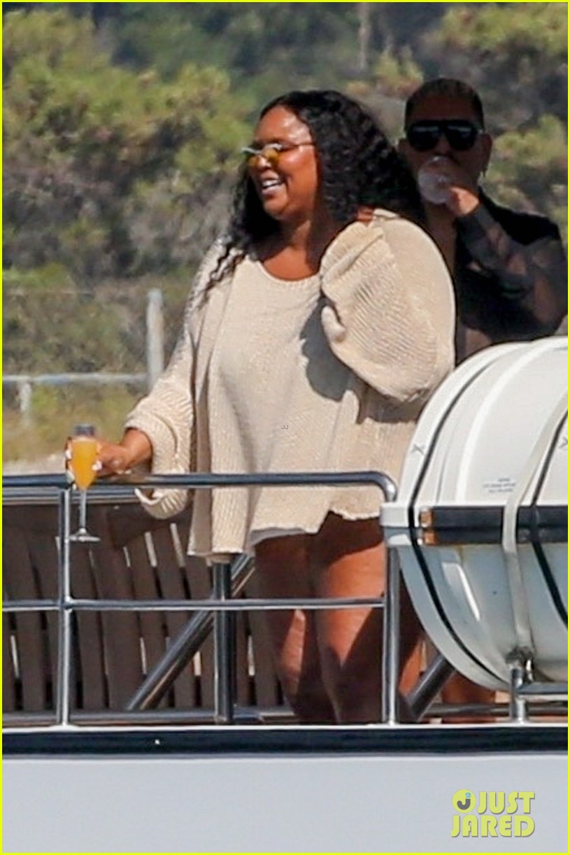 Lizzo Says Her Bikini Strings Got Lost During Fourth of July Party ...