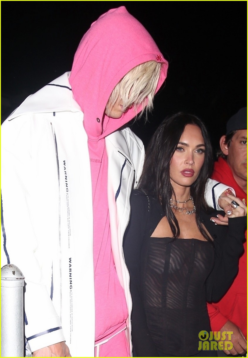 Megan Fox Wears Sheer Top to Six Flags with Machine Gun Kelly: Photo ...