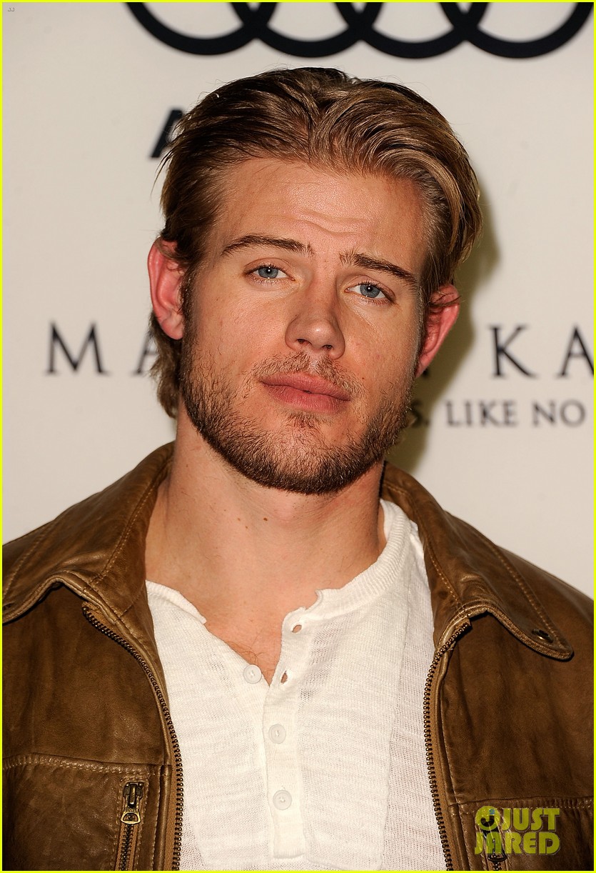 90210's Trevor Donovan Comments on Older Actors Playing Teens: 'Get ...