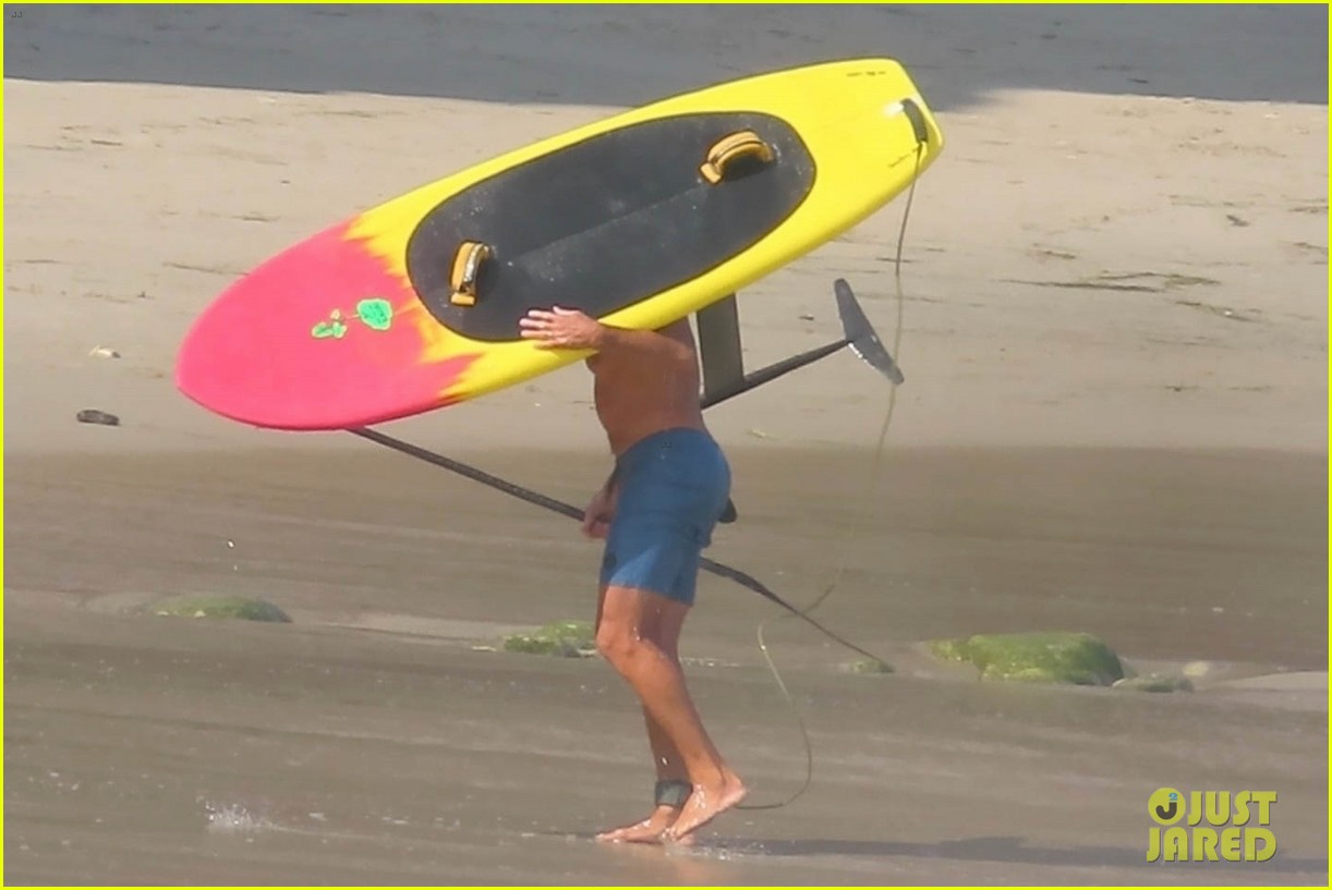Photo: aaron taylor johnson beach day 31 | Photo 4608379 | Just Jared ...