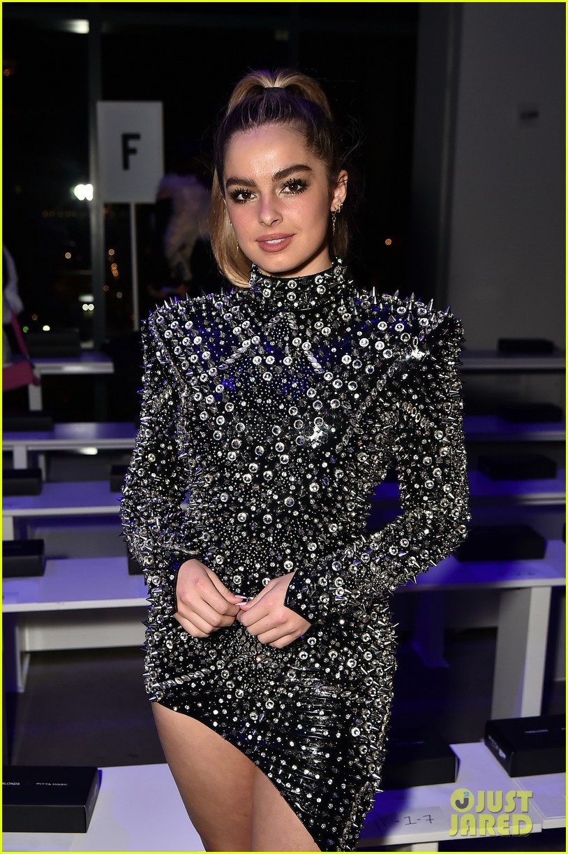 Addison Rae Talks About Her Recent Emails with Anna Wintour Amid Met ...