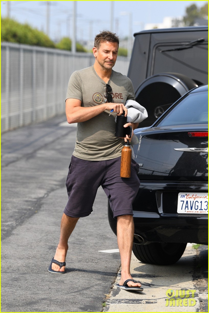 Bradley Cooper Spotted Keeping Up with His Workouts in L.A. - See ...