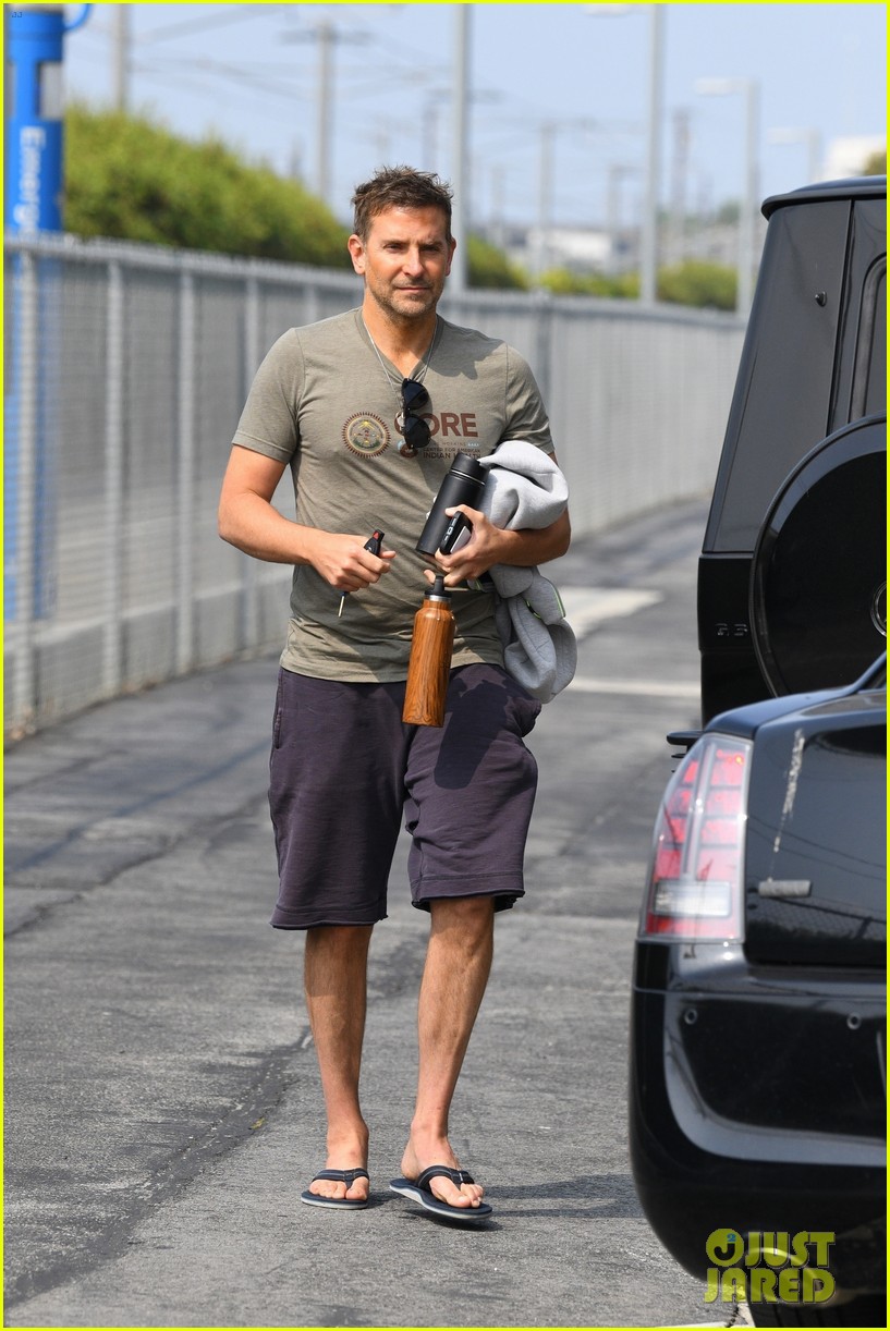 Bradley Cooper Spotted Keeping Up with His Workouts in L.A. - See ...