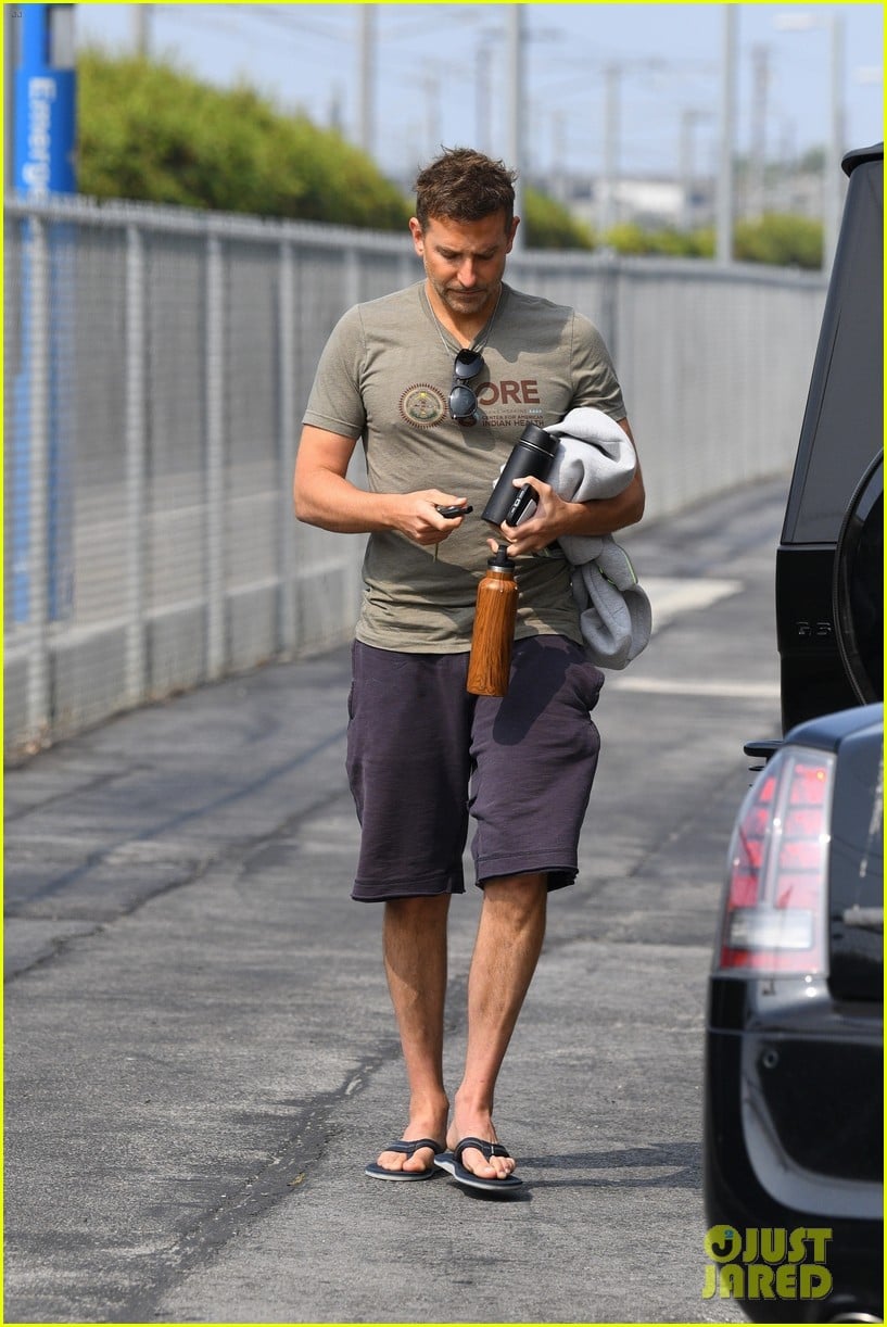 Bradley Cooper Spotted Keeping Up with His Workouts in L.A. - See ...