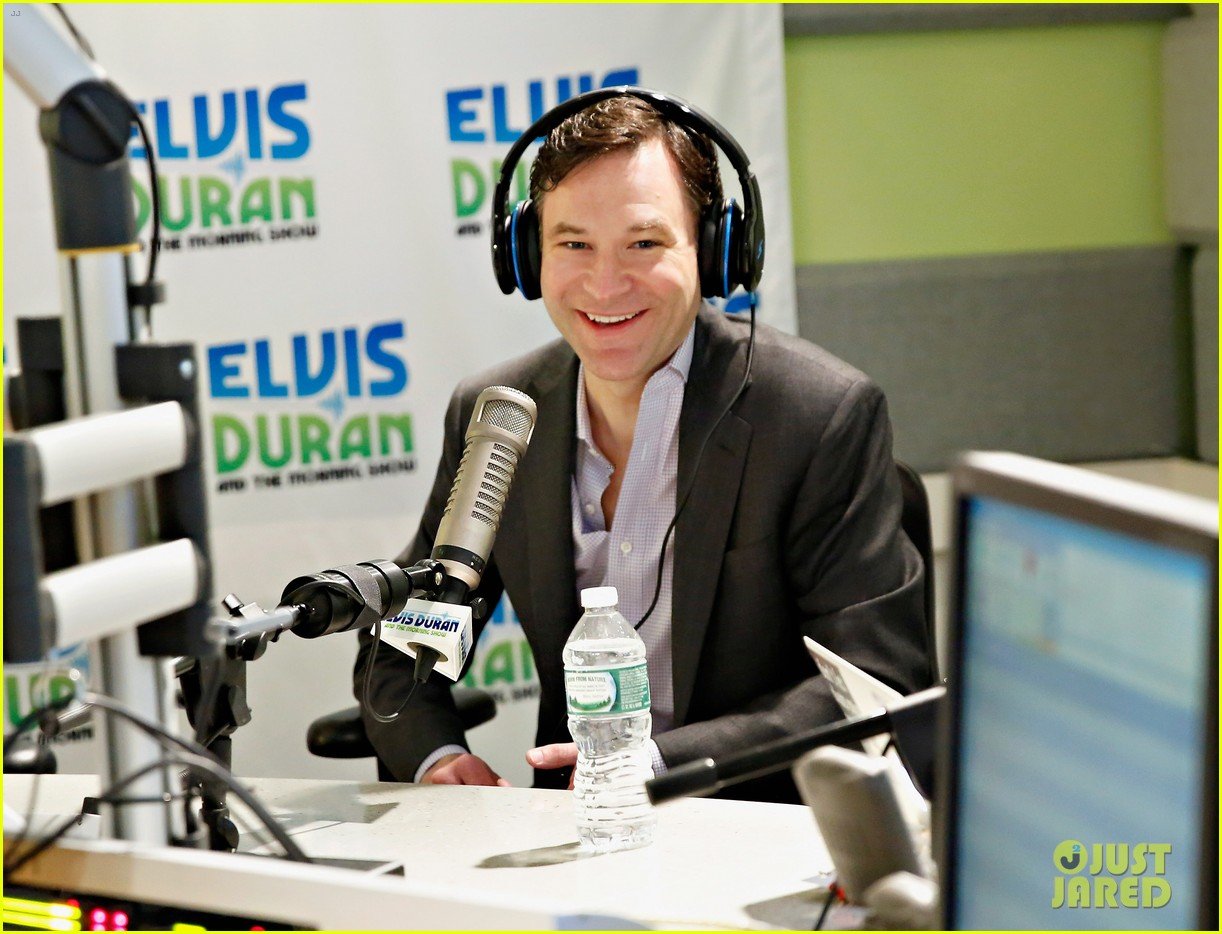 'Weekend GMA' Co-Host Dan Harris Is Leaving ABC News - Find Out Why ...