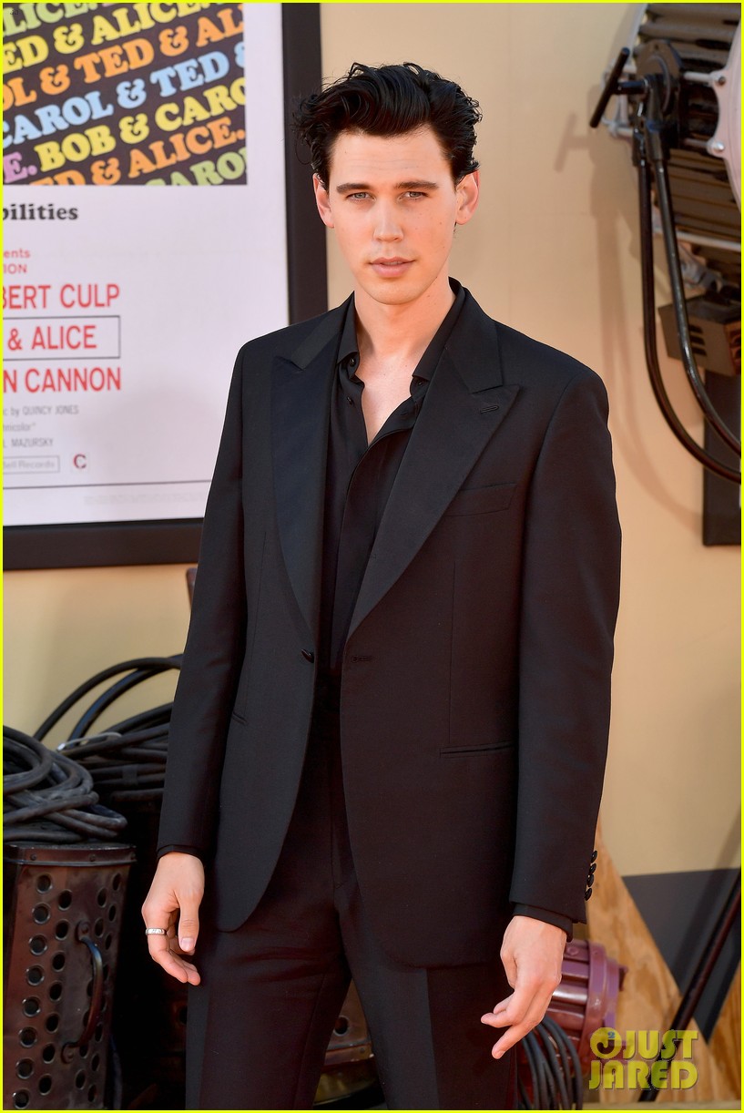 Lily-Rose Depp & Austin Butler Are Seemingly a New Couple, Pack on PDA ...