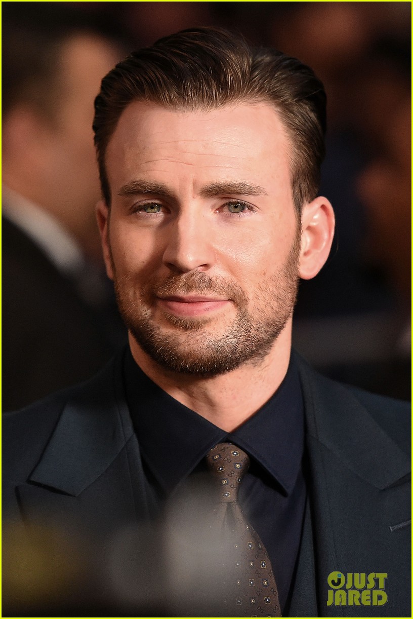 Chris Evans' Comments About Showering Are Going Viral Amid the Recent ...