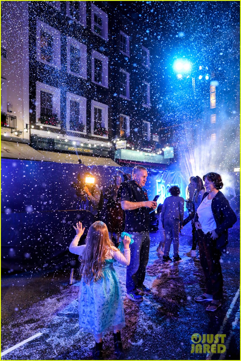 'Frozen,' Starring Samantha Barks as Elsa, Opens in London with a ...