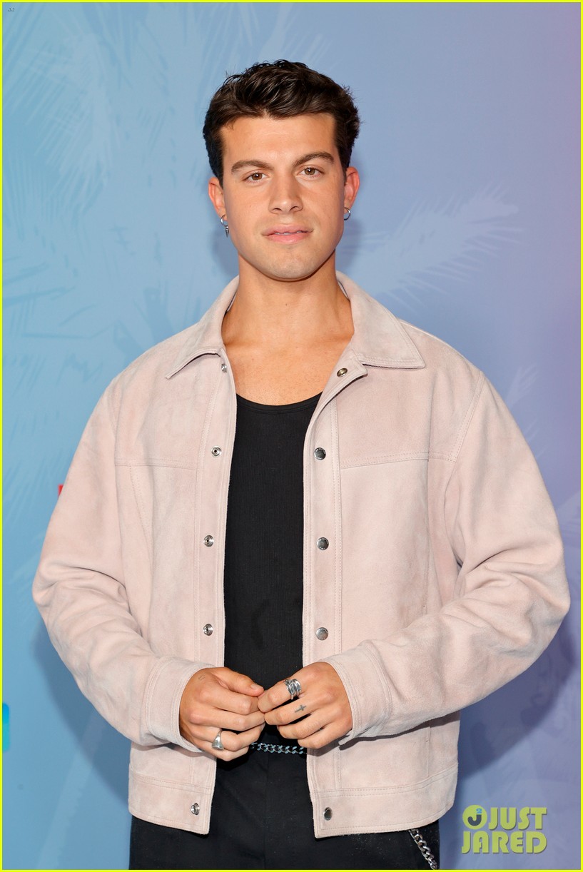 Addison Rae Attends Premiere of Her First-Ever Movie, Netflix's 'He's ...