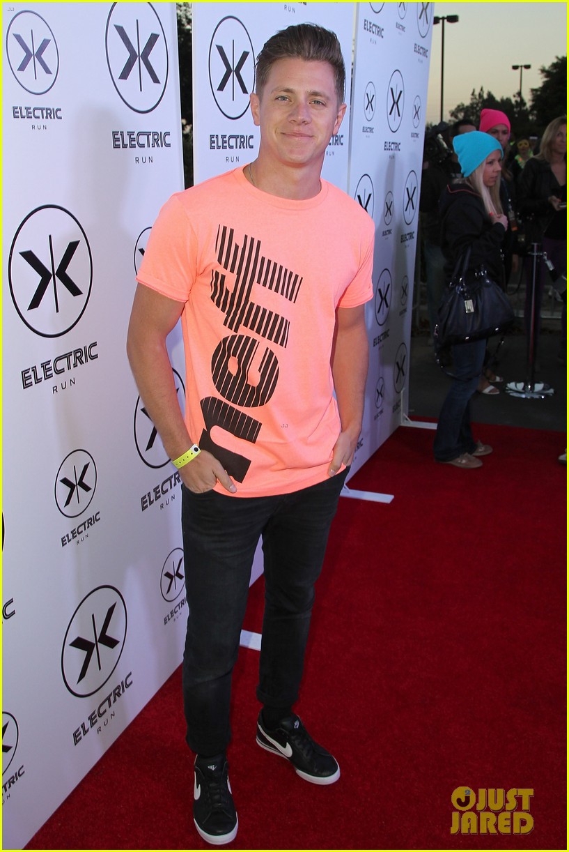 The Bachelorette's Jef Holm Gets Restraining Order Against Former ...