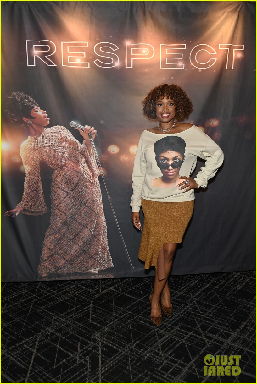 Jennifer Hudson Wears Aretha Franklin Shirt to 'Respect' Screening in ...