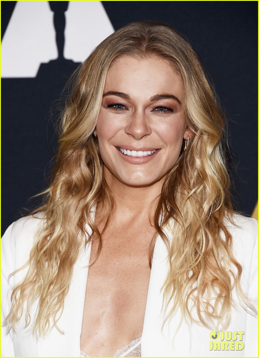 LeAnn Rimes Reveals She Faced 'Heavy Depression' Amid Pandemic: Photo ...
