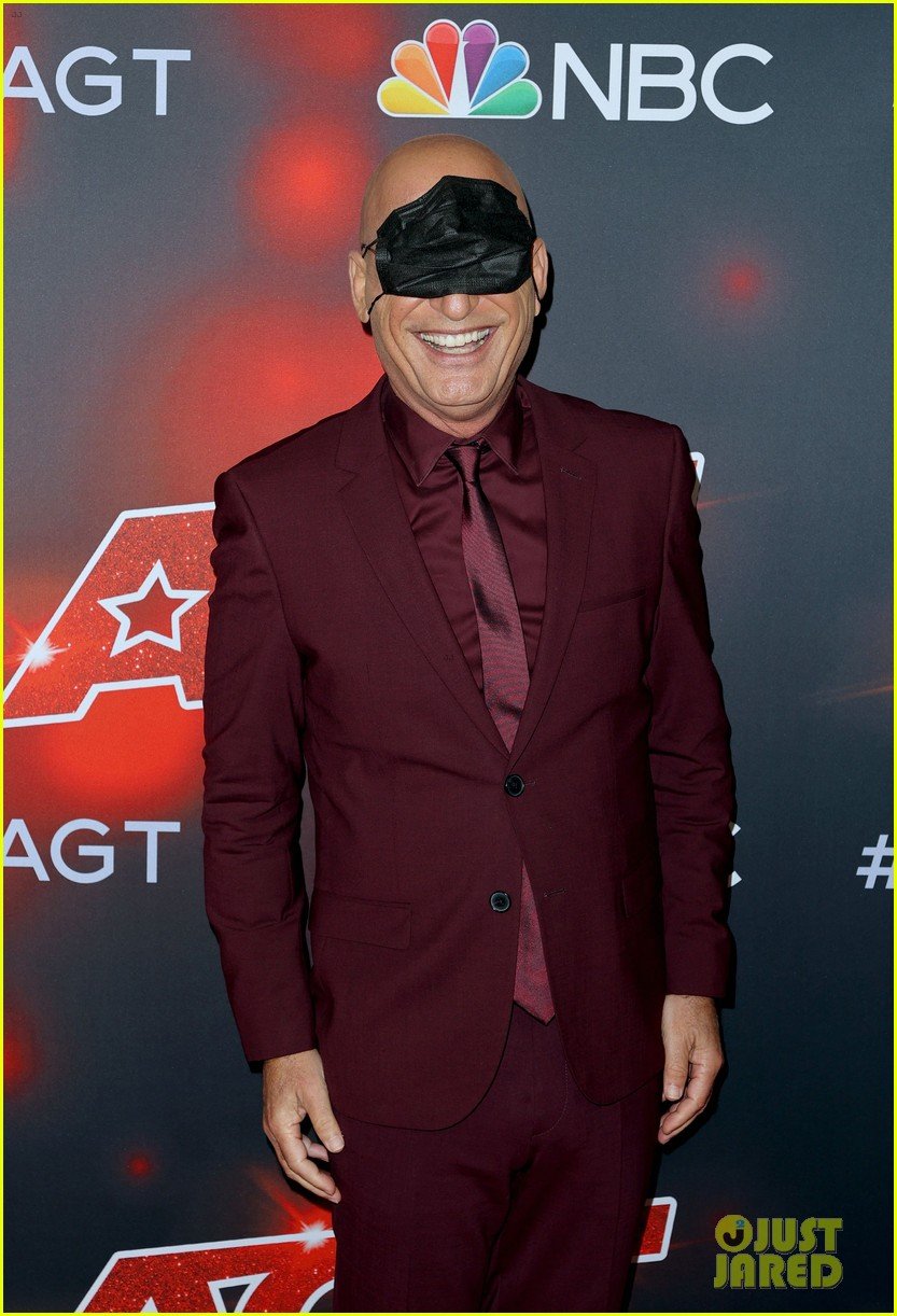 Howie Mandel Fools Around with His Face Mask at 'AGT' Live Show with ...