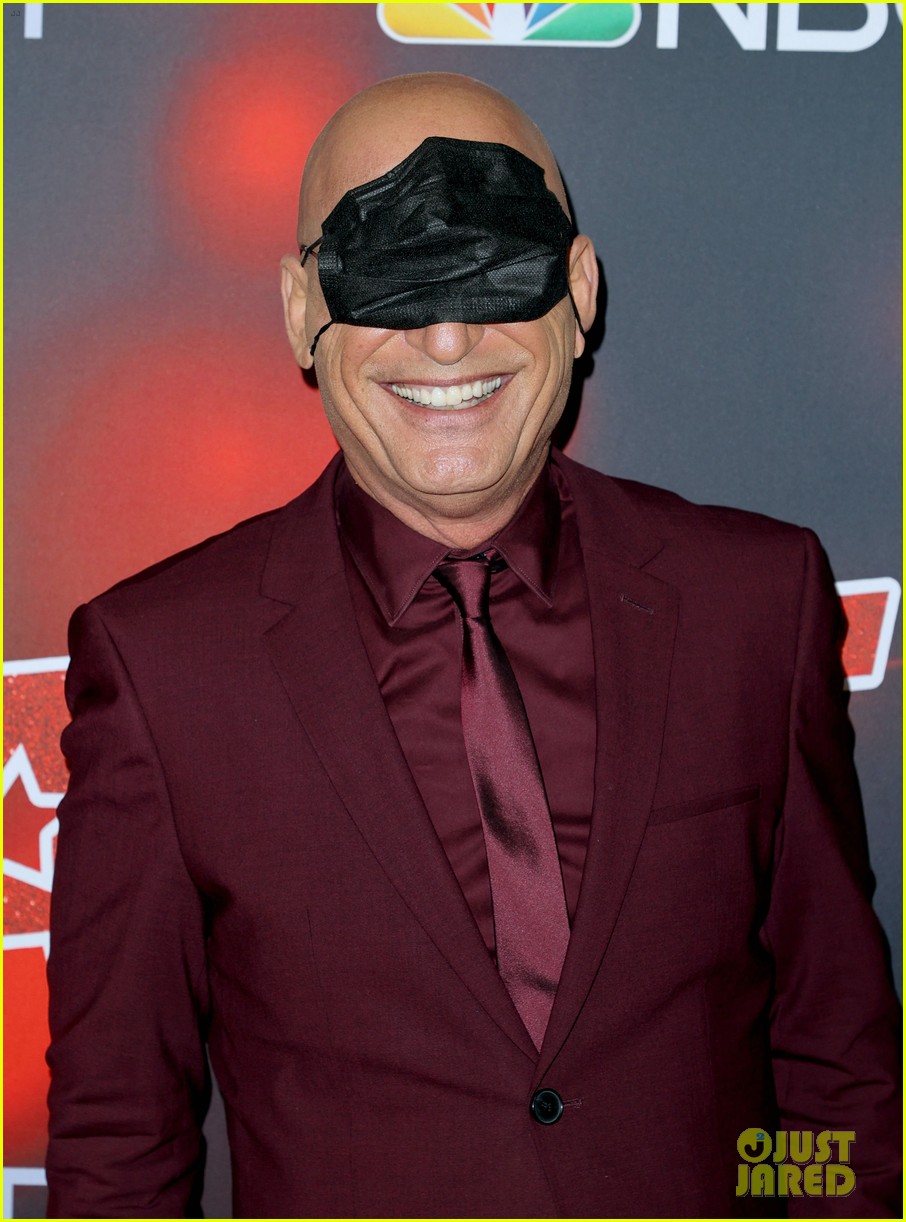Howie Mandel Fools Around with His Face Mask at 'AGT' Live Show with ...