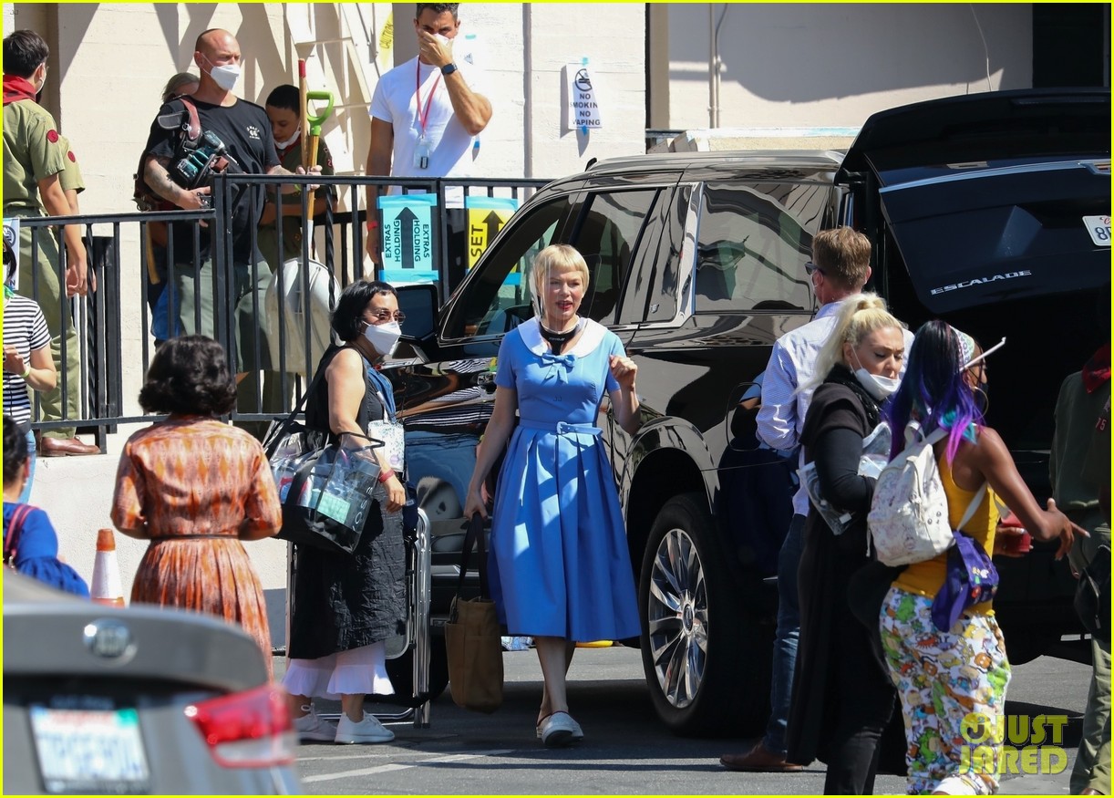 Michelle Williams, Paul Dano & Seth Rogen Arrive on the Set of Steven ...