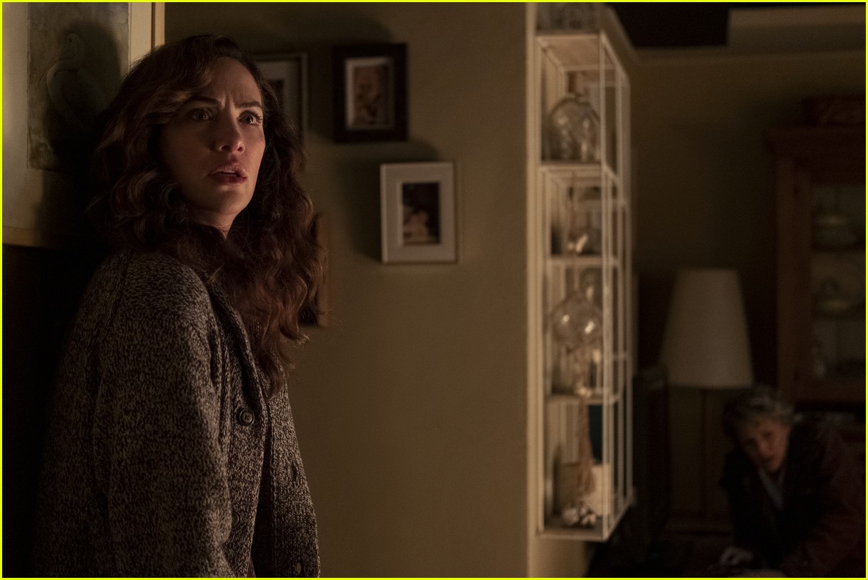 Netflix's Next Big Horror Series, 'Midnight Mass,' Has a Trailer ...