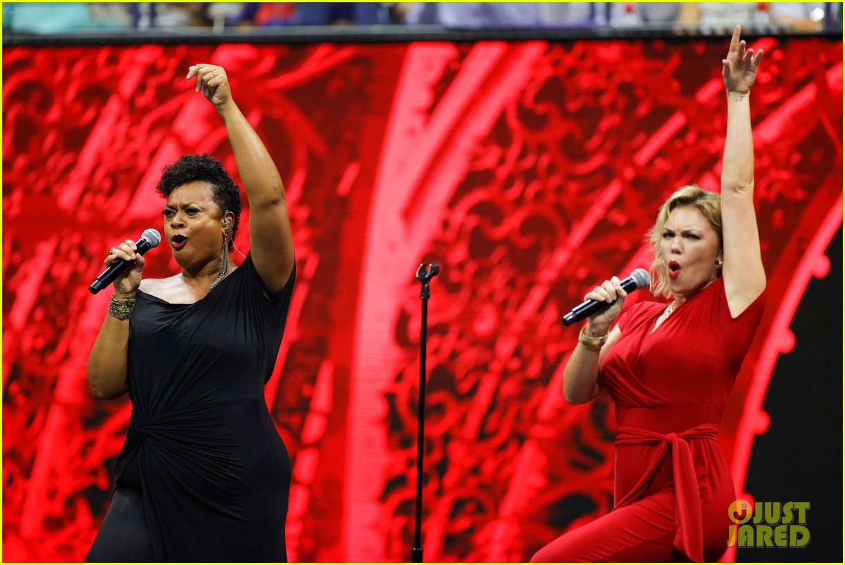 'Moulin Rouge' Stars Perform at U.S. Open to Get Ready for Broadway ...