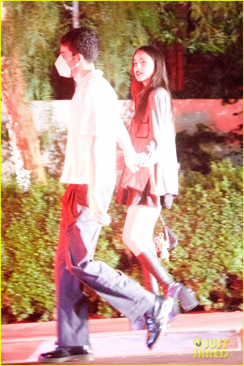 Olivia Rodrigo Spotted in Rare Public Outing with Boyfriend Adam Faze ...