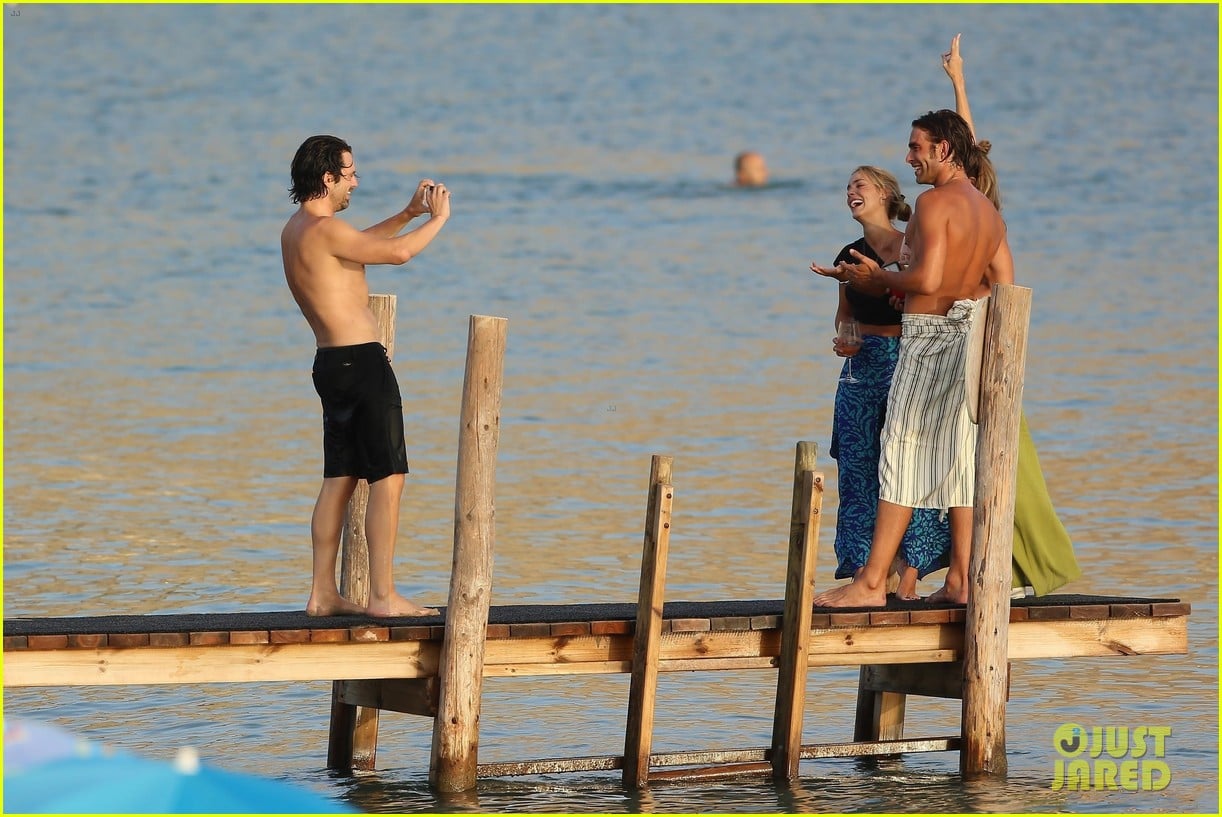 Sebastian Stan Looks So Cute with Girlfriend Alejandra Onieva While ...