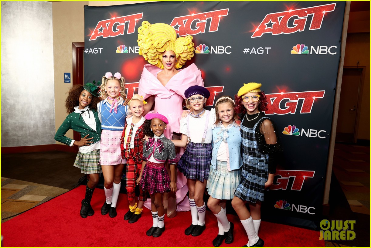 Sofia Vergara & Heidi Klum Rule The Red Carpet At 'AGT's First Live Show: Photo 4602803 | Heidi ...