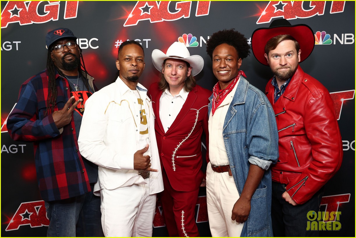 Sofia Vergara & Heidi Klum Rule The Red Carpet At 'AGT's First Live Show: Photo 4602813 | Heidi ...