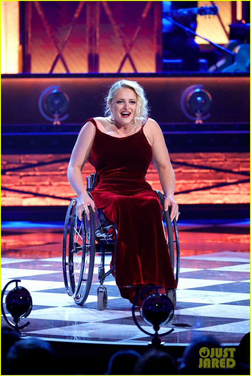 Ali Stroker Stuns With Amazing Performance at Tony Awards 2020: Photo ...