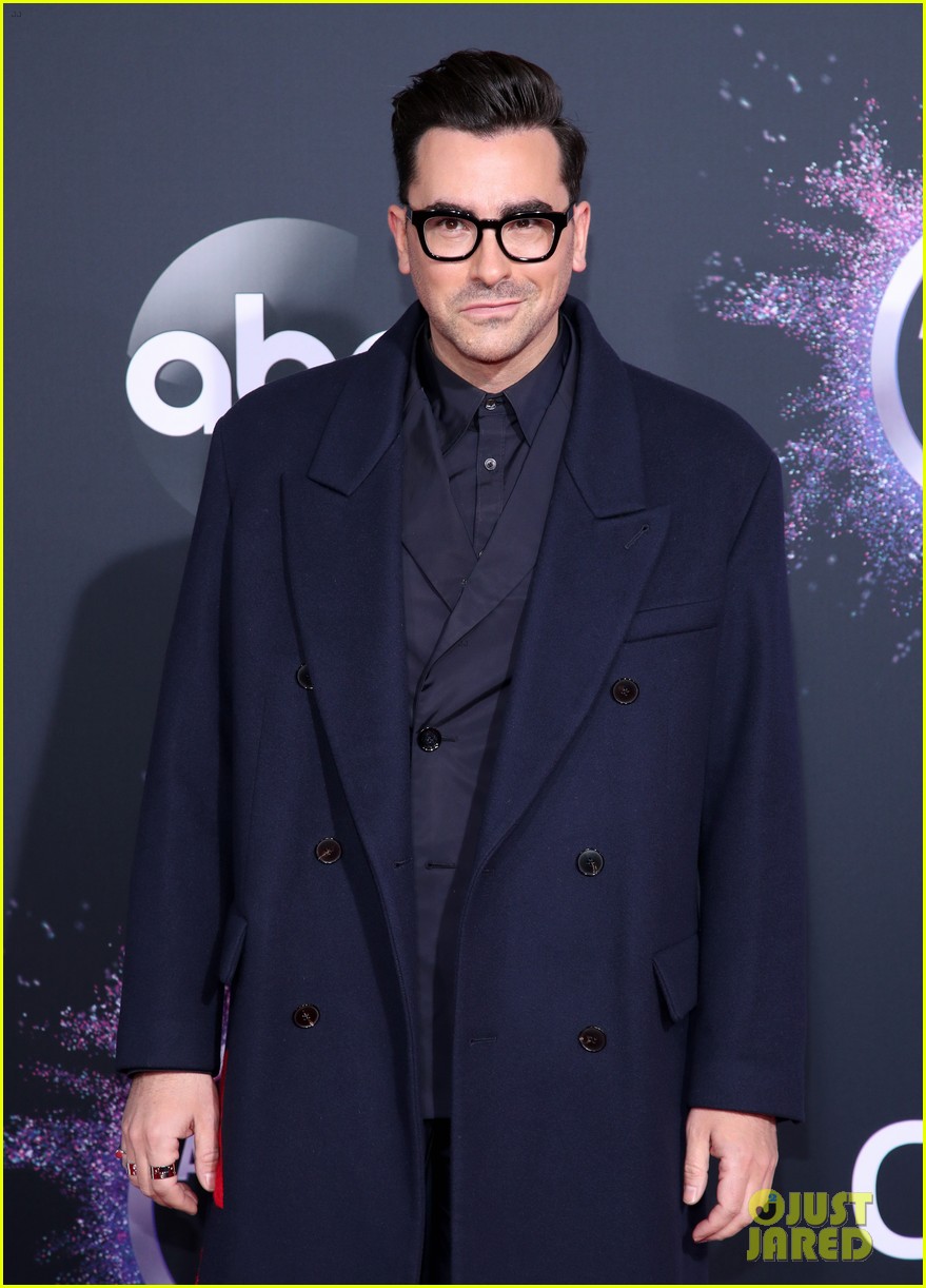 Dan Levy Signs First Look TV & Film Deal with Netflix: Photo 4626047 ...