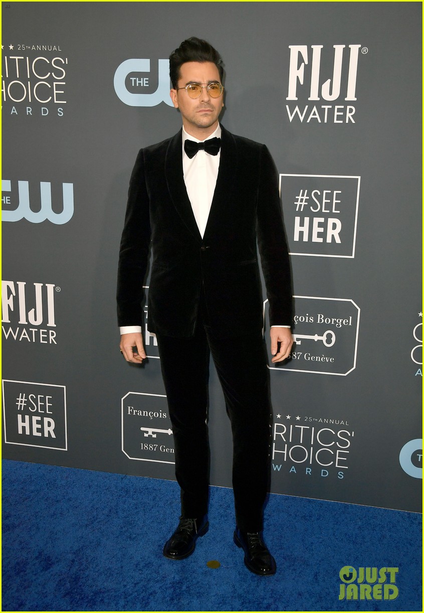 Dan Levy Signs First Look TV & Film Deal with Netflix: Photo 4626049 ...