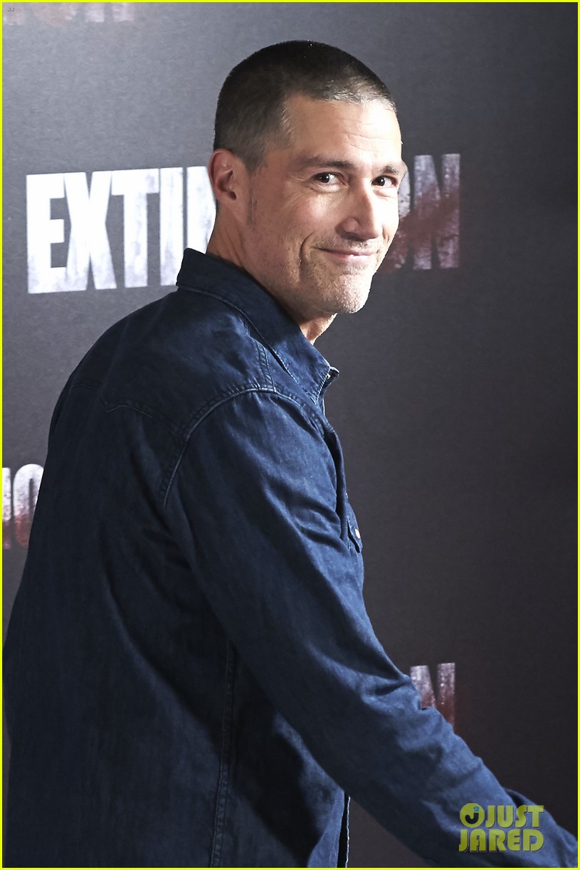 Matthew Fox Marks Return To TV With Peacock's 'Last Light': Photo ...