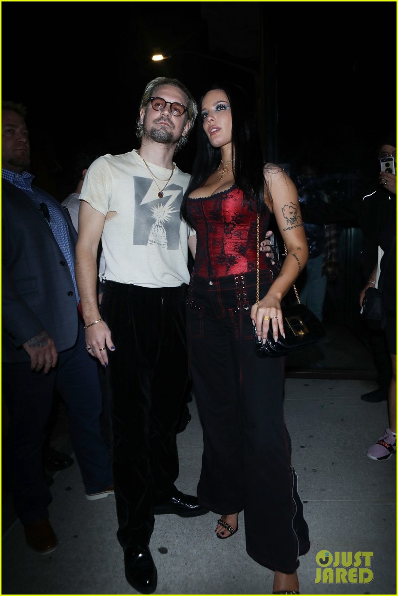 Halsey & Boyfriend Alev Aydin Enjoy Night Out at Bella Hadid's NYFW ...