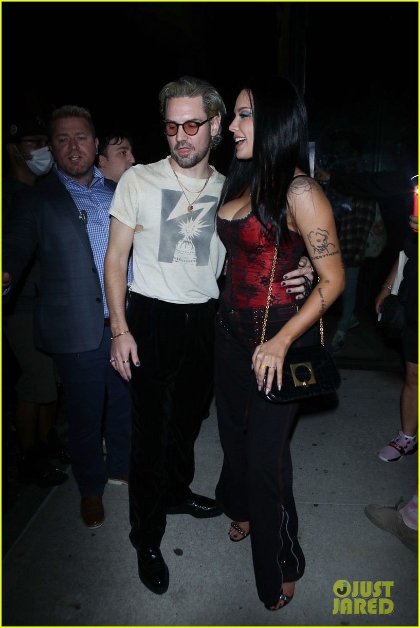 Halsey & Boyfriend Alev Aydin Enjoy Night Out at Bella Hadid's NYFW ...
