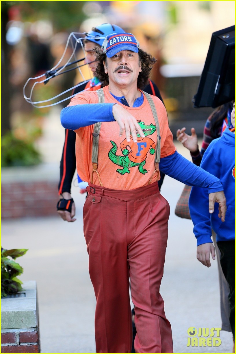 Javier Bardem Shows His Love For The Florida Gators on 'Lyle, Lyle ...